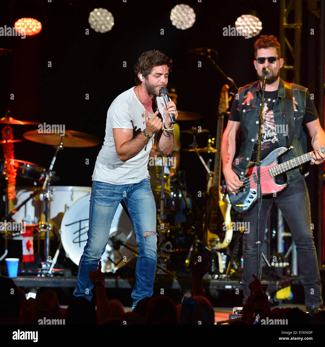 Country music star Thomas Rhett performs at the Coral Sky Amphitheatre ...