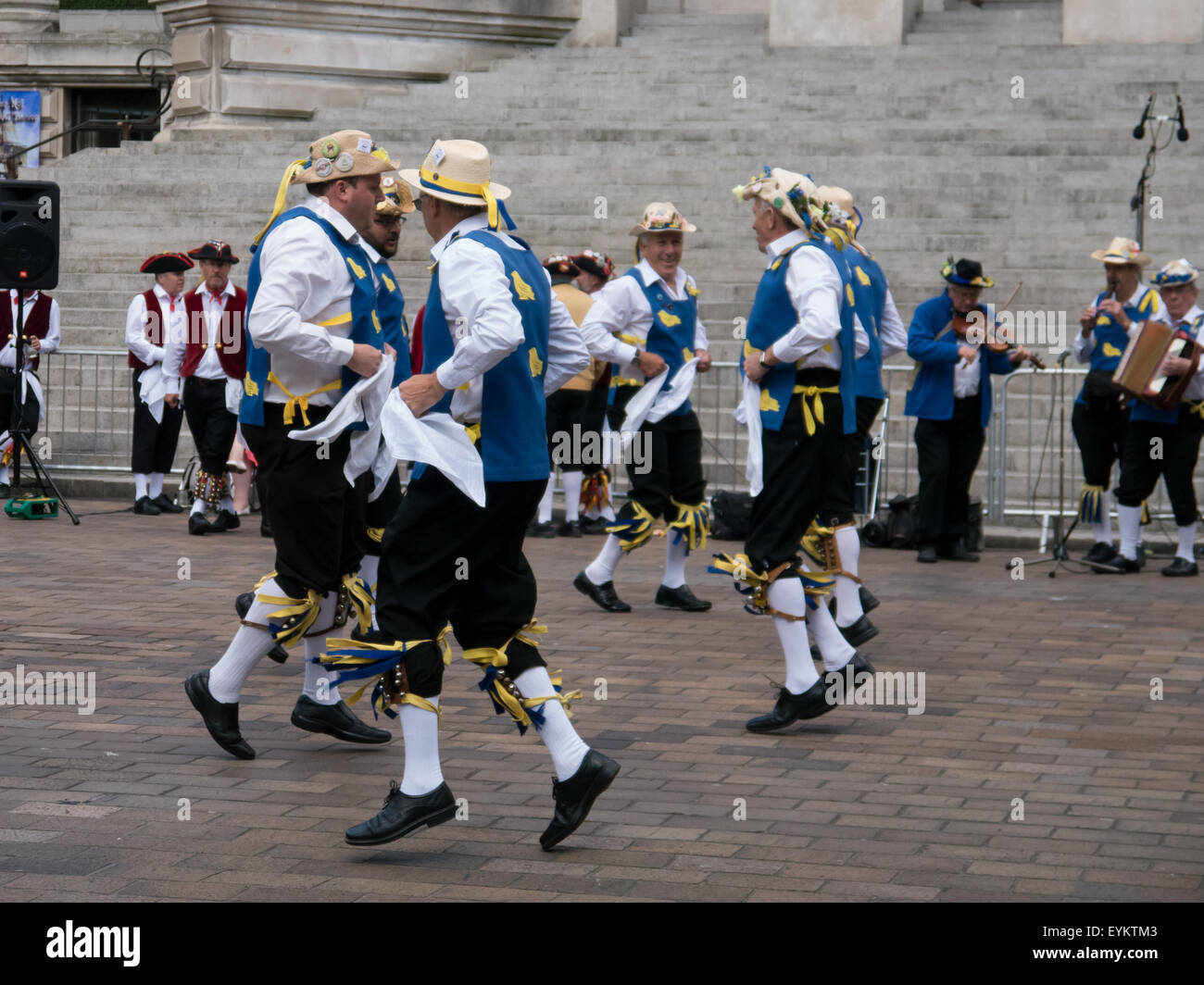 Traditional english country dance hi-res stock photography and images ...