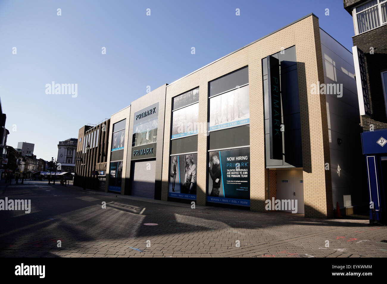 170 high street hi-res stock photography and images - Alamy