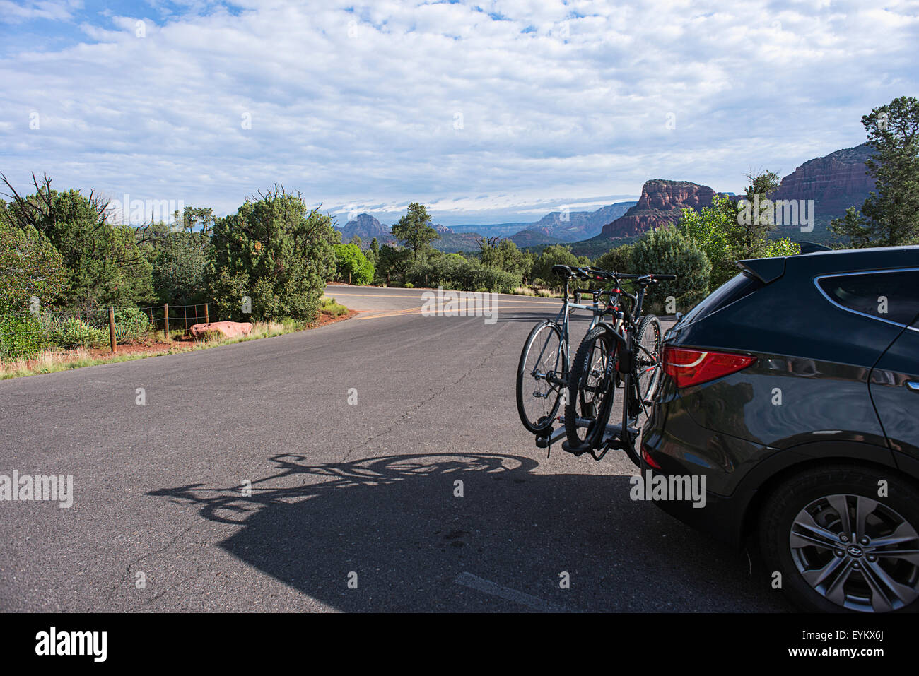 A car parked at the Yavapai vista trailhead. Sedona, Arizona Stock ...