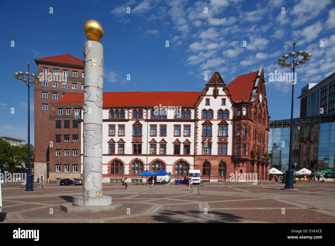 Germany, North Rhine-Westphalia, Dortmund, old town house with peace ...