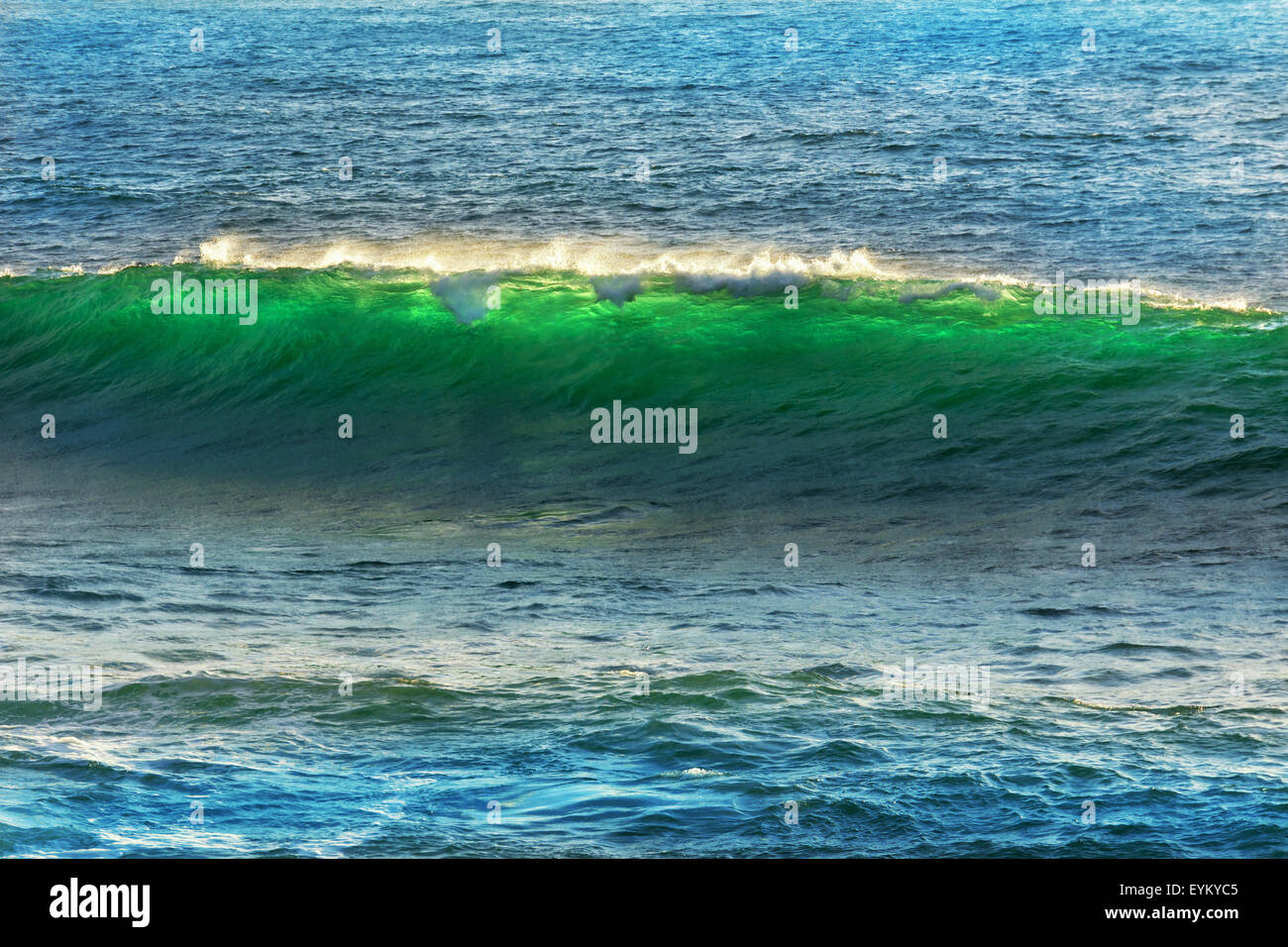 Wave at back light hi-res stock photography and images - Alamy