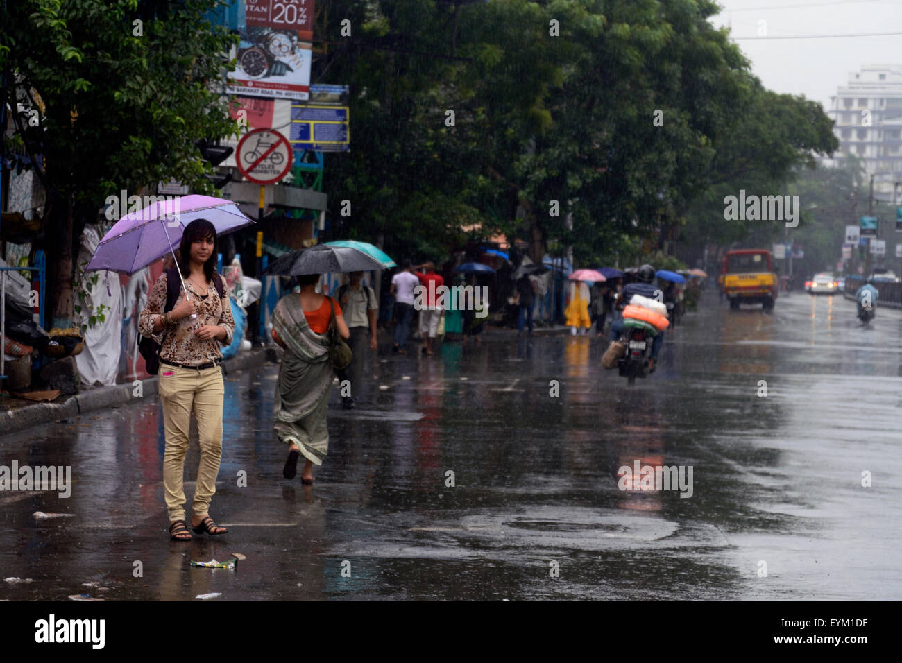 Chittagong cyclone hi-res stock photography and images - Alamy