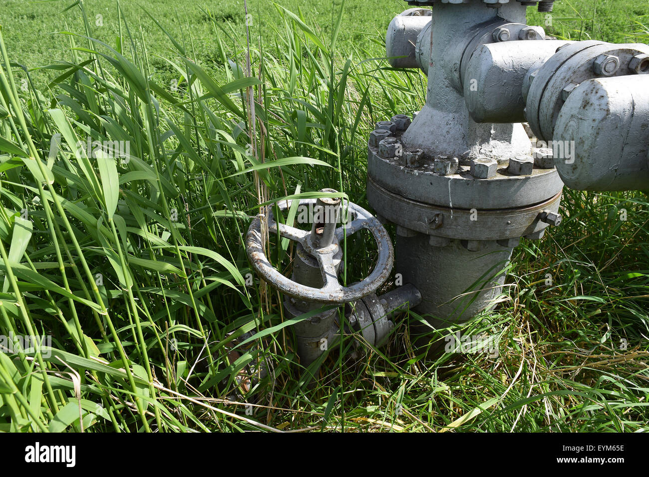 Equipment of an oil well. Shutoff valves and service equipment Stock ...