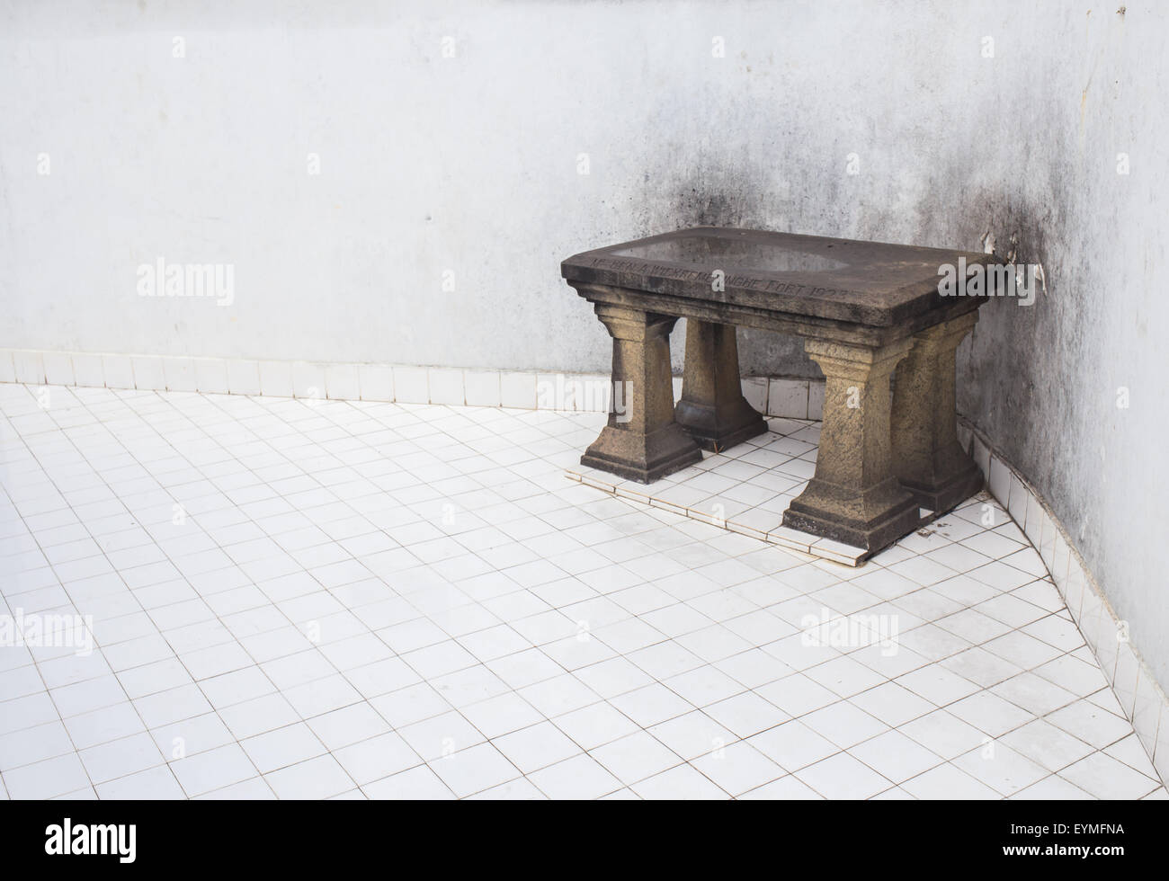 White Colonial Style Church Stock Photo - Alamy