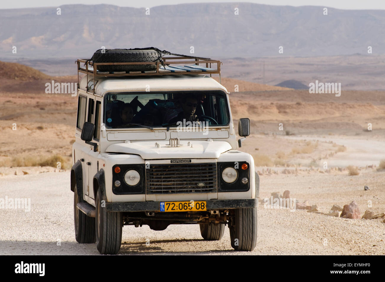 Jeep in the desert, Negev, Israel Stock Photo - Alamy