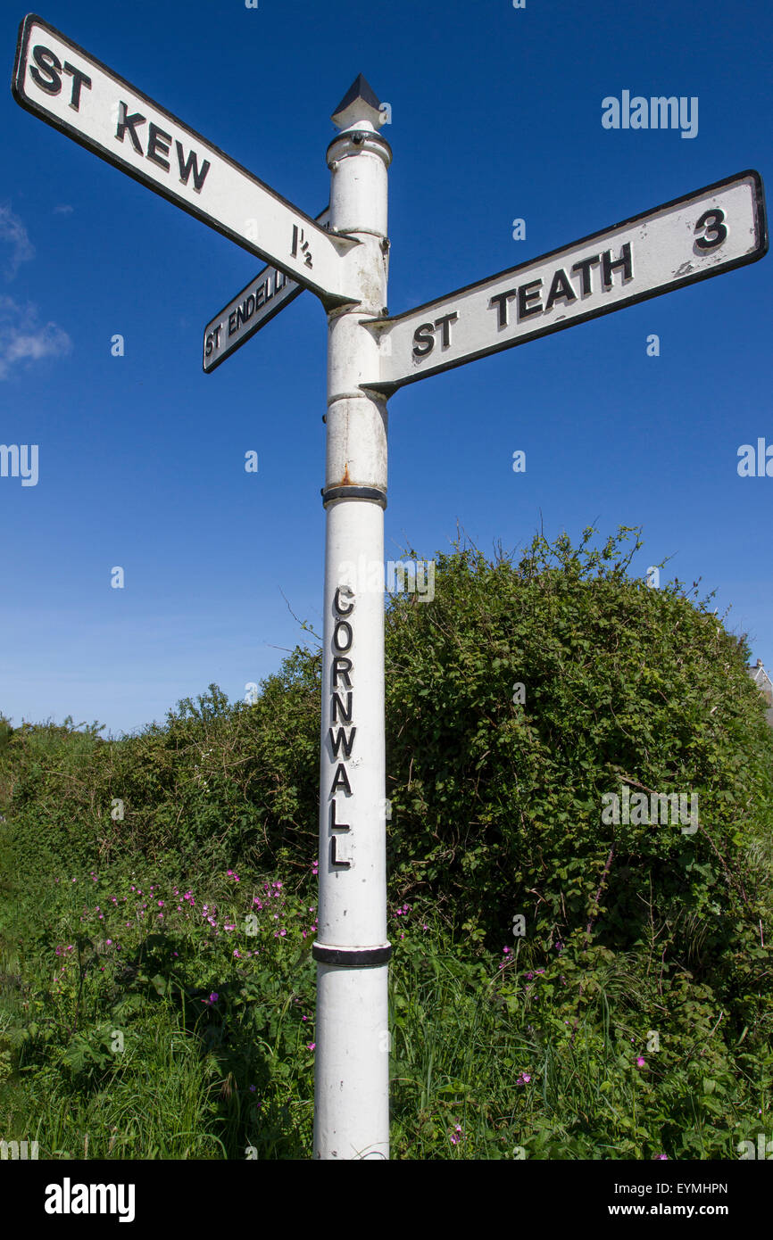 Signpost in Cornwall Stock Photo - Alamy