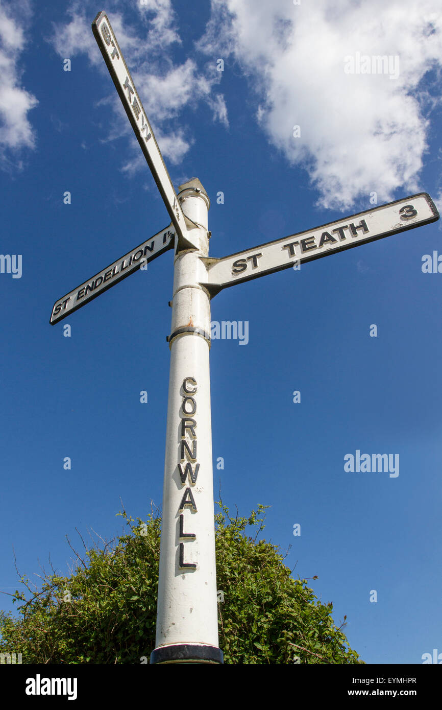 Signpost in Cornwall Stock Photo - Alamy