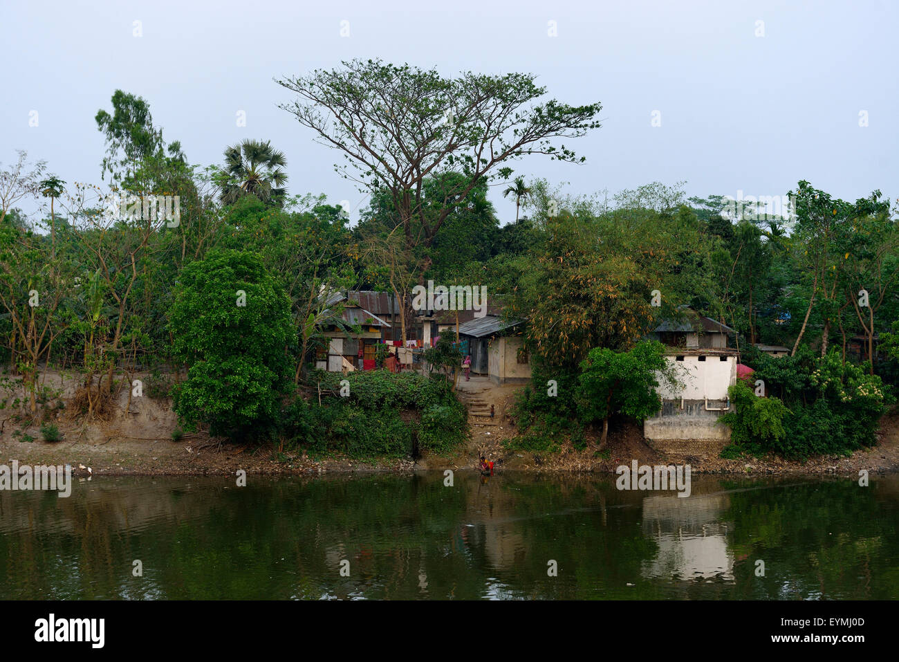 Village huts bangladesh hi-res stock photography and images - Alamy