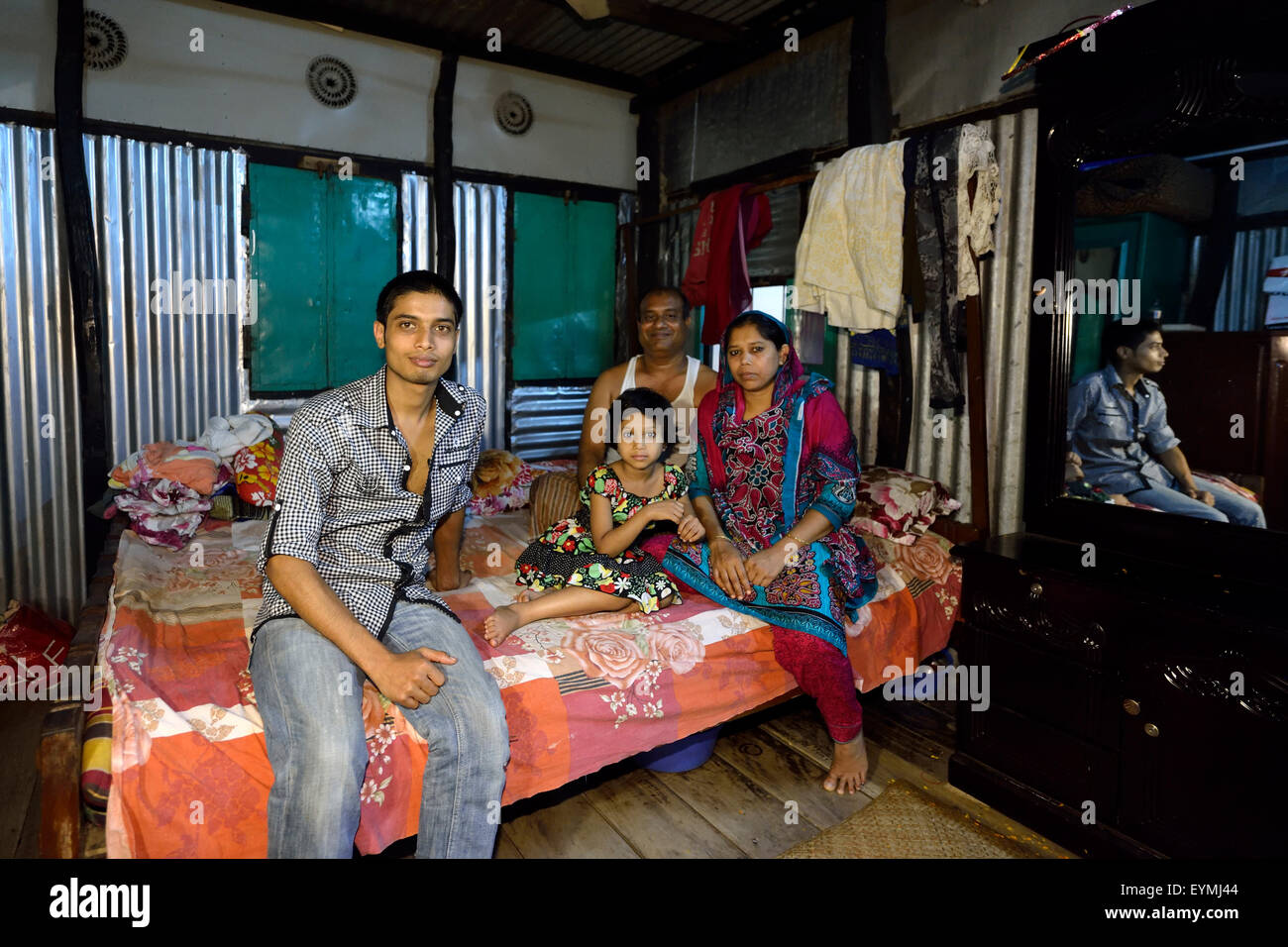 Bangladesh family house hi-res stock photography and images - Alamy