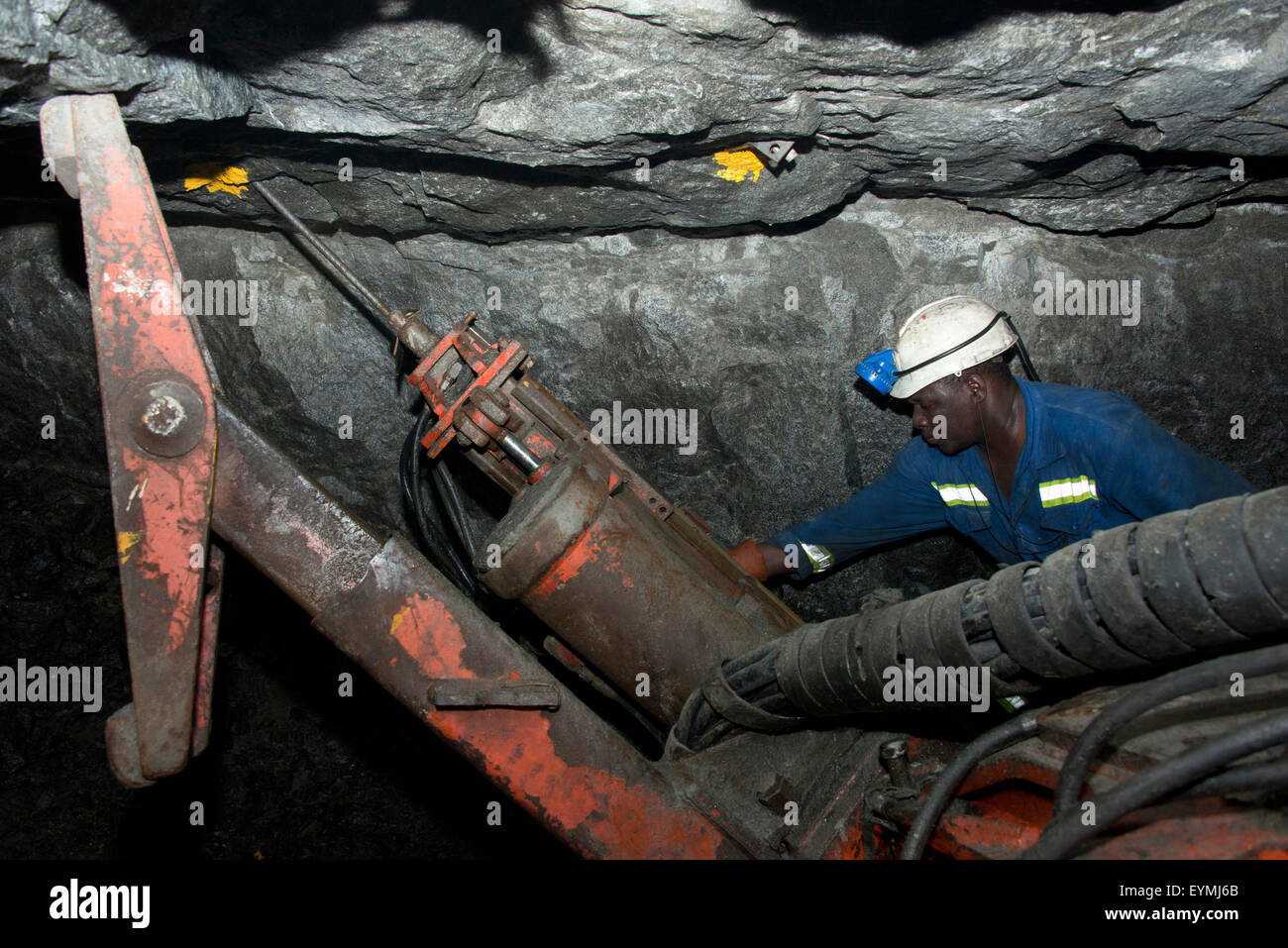 Platinum ore hi-res stock photography and images - Alamy