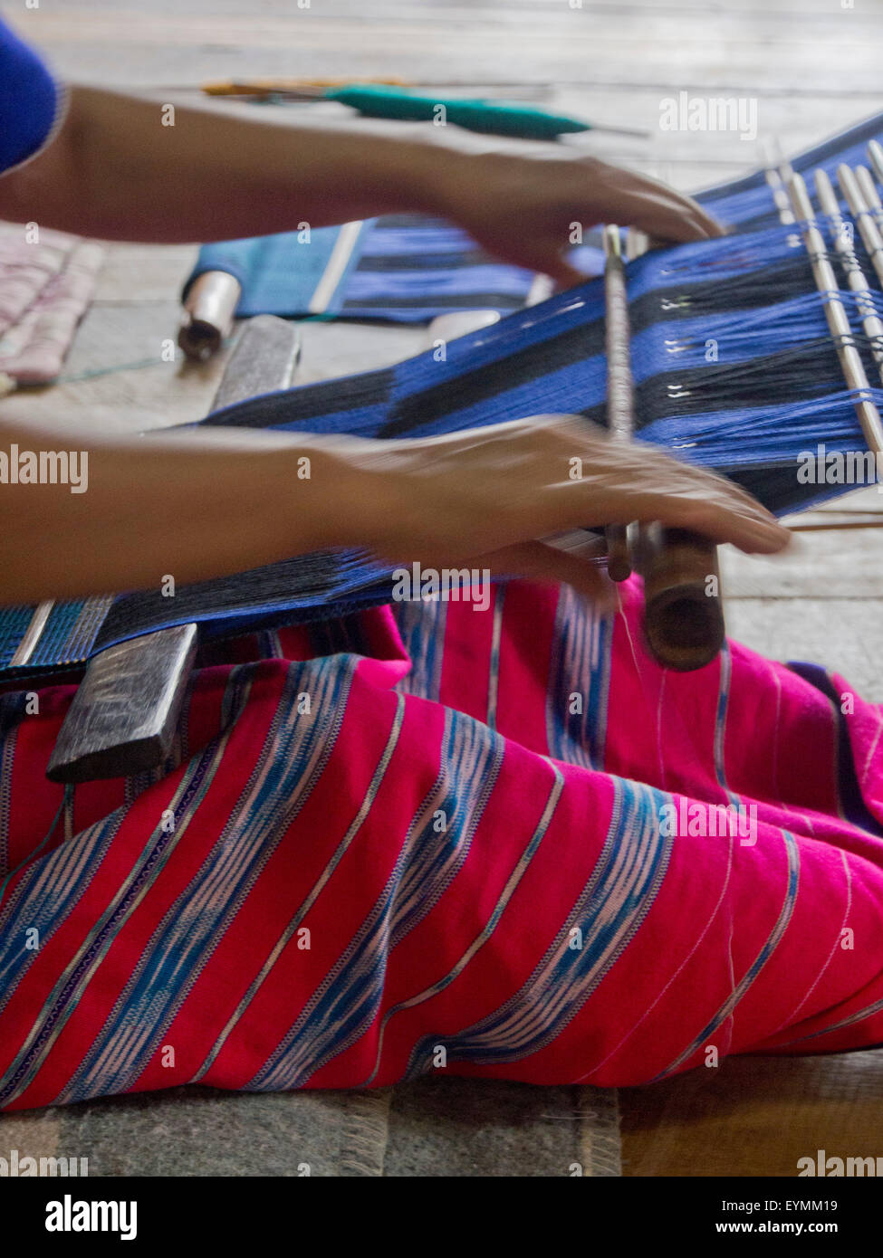 Ethnic hill tribe woman weaving crafts in the Doi Inthanon National ...