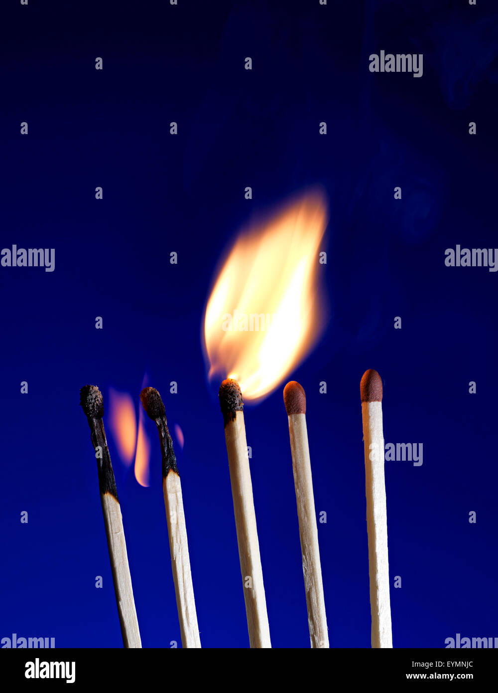 Matchstick flame hi-res stock photography and images - Alamy