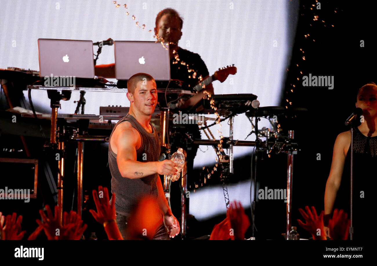 iHeartRadio Summer Pool Party Concert at Caesars Palace Resort & Hotel ...