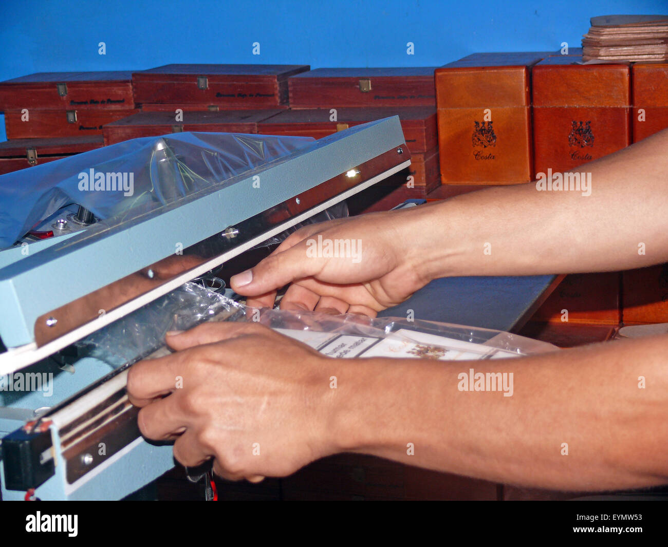 Cigar packing machine hi-res stock photography and images - Alamy