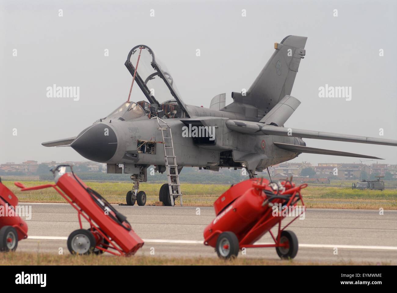 Tornado attack hi-res stock photography and images - Alamy