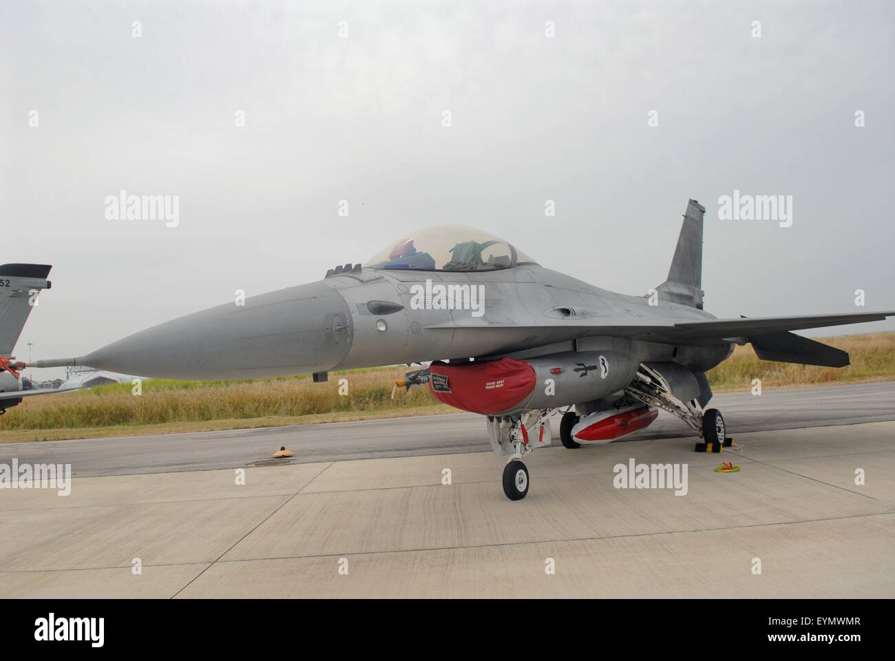 Italian Air Force, F 16 "Falcon" fighter aircraft Stock Photo - Alamy