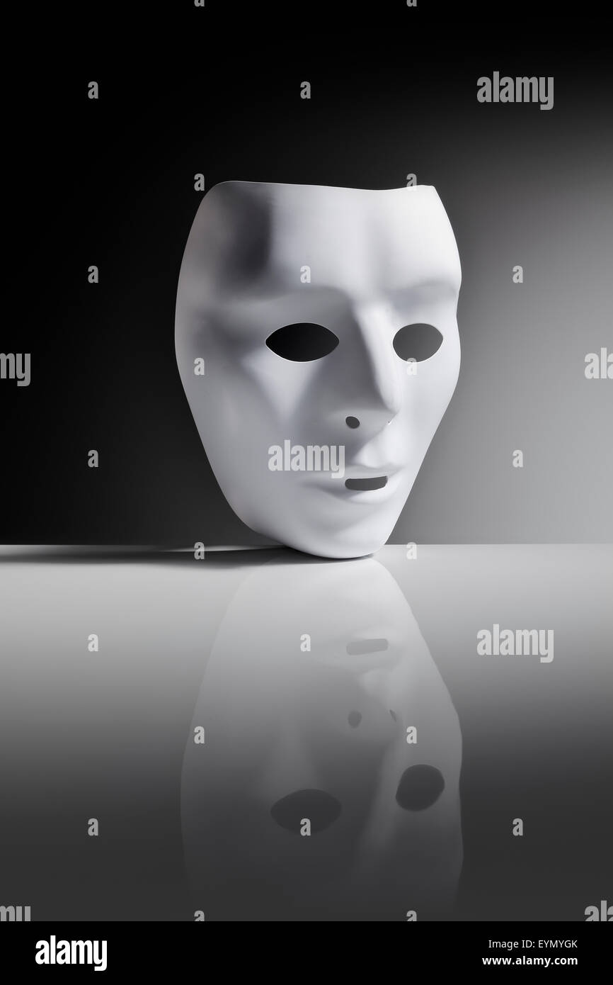 Expressionless mask hi-res stock photography and images - Alamy