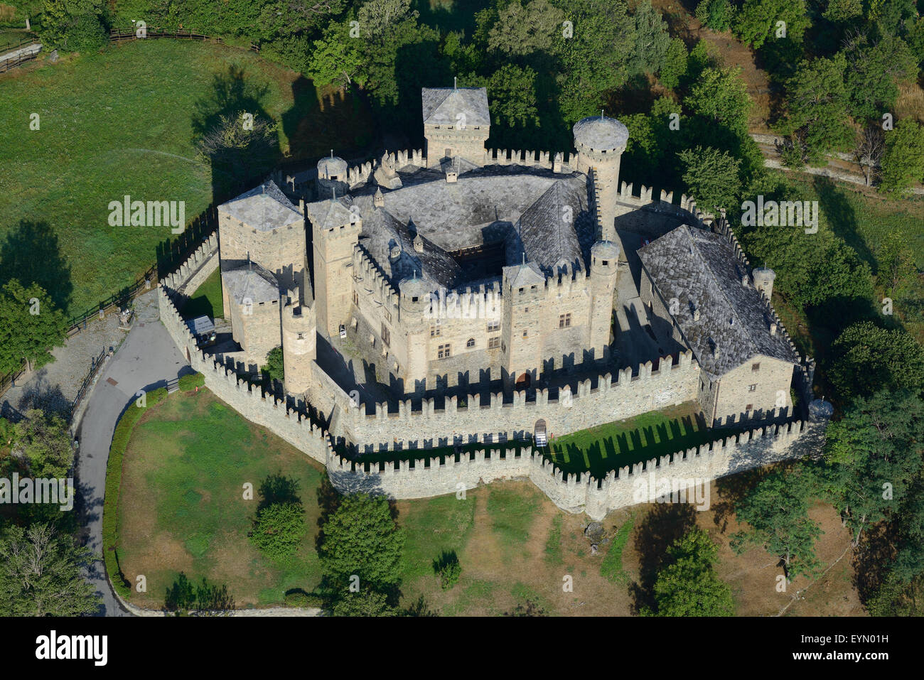 Italy Medieval Castle Turret High Resolution Stock Photography and ...