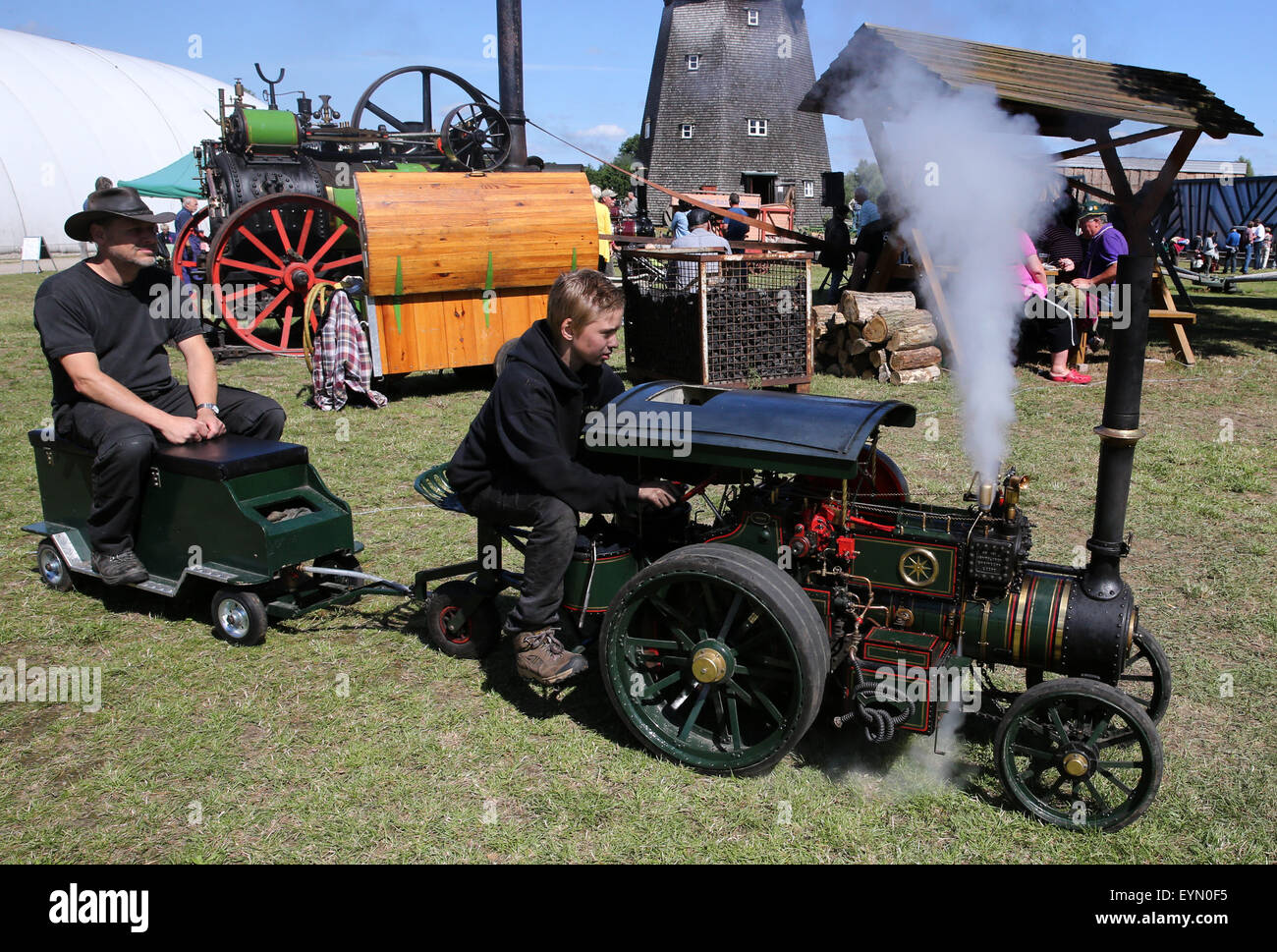 Mini steam engines hi-res stock photography and images - Alamy