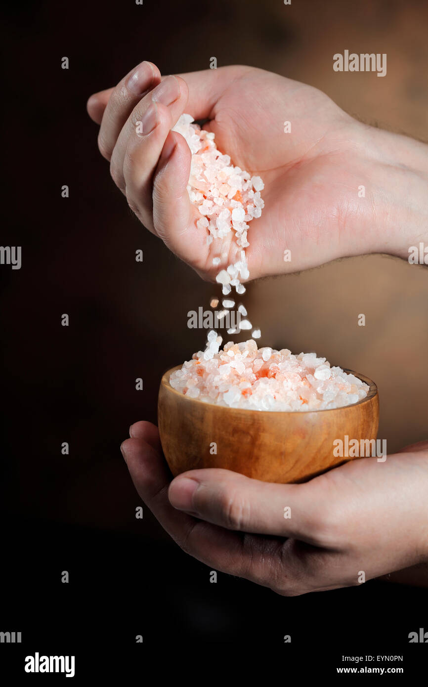 Pouring salt hand hi-res stock photography and images - Alamy