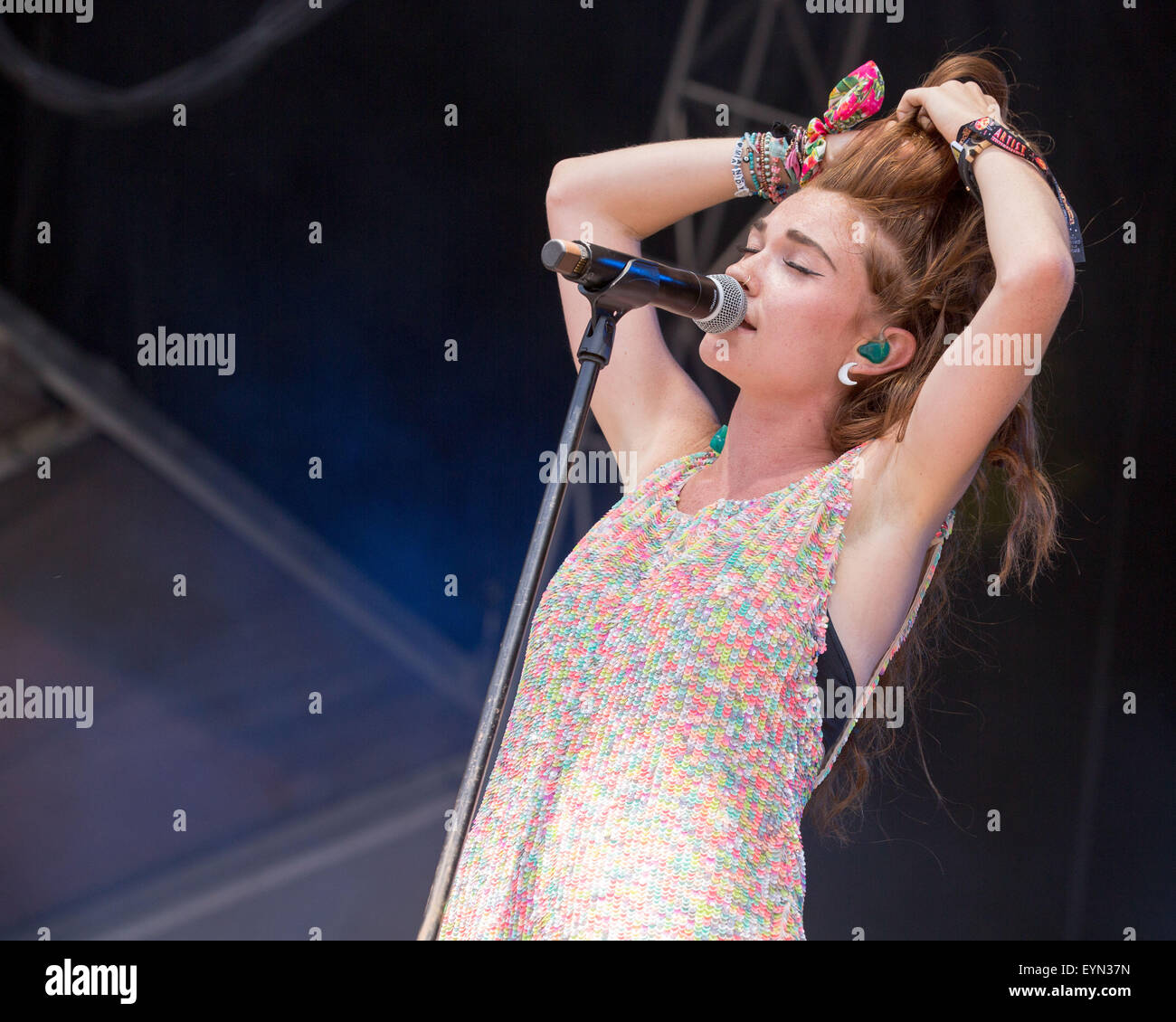 Chicago, Illinois, USA. 31st July, 2015. Singer MANDY LEE of ...