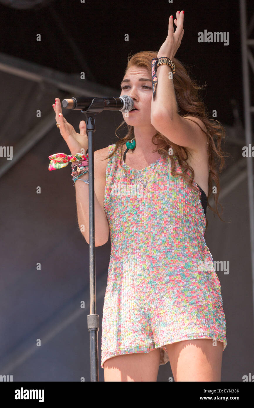 Chicago, Illinois, USA. 31st July, 2015. Singer MANDY LEE of ...