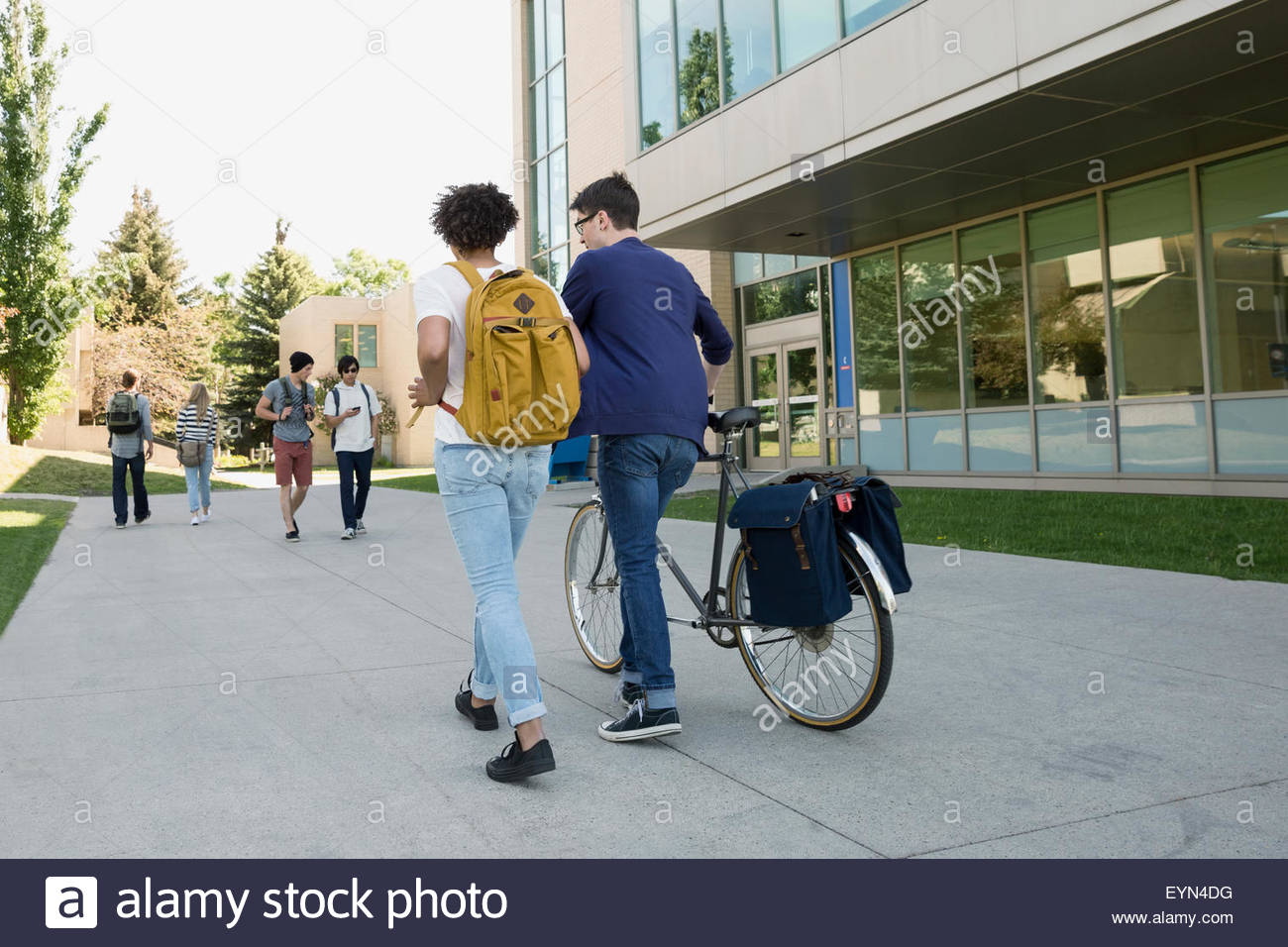 Vietnamese School Girl High Resolution Stock Photography and Images - Alamy