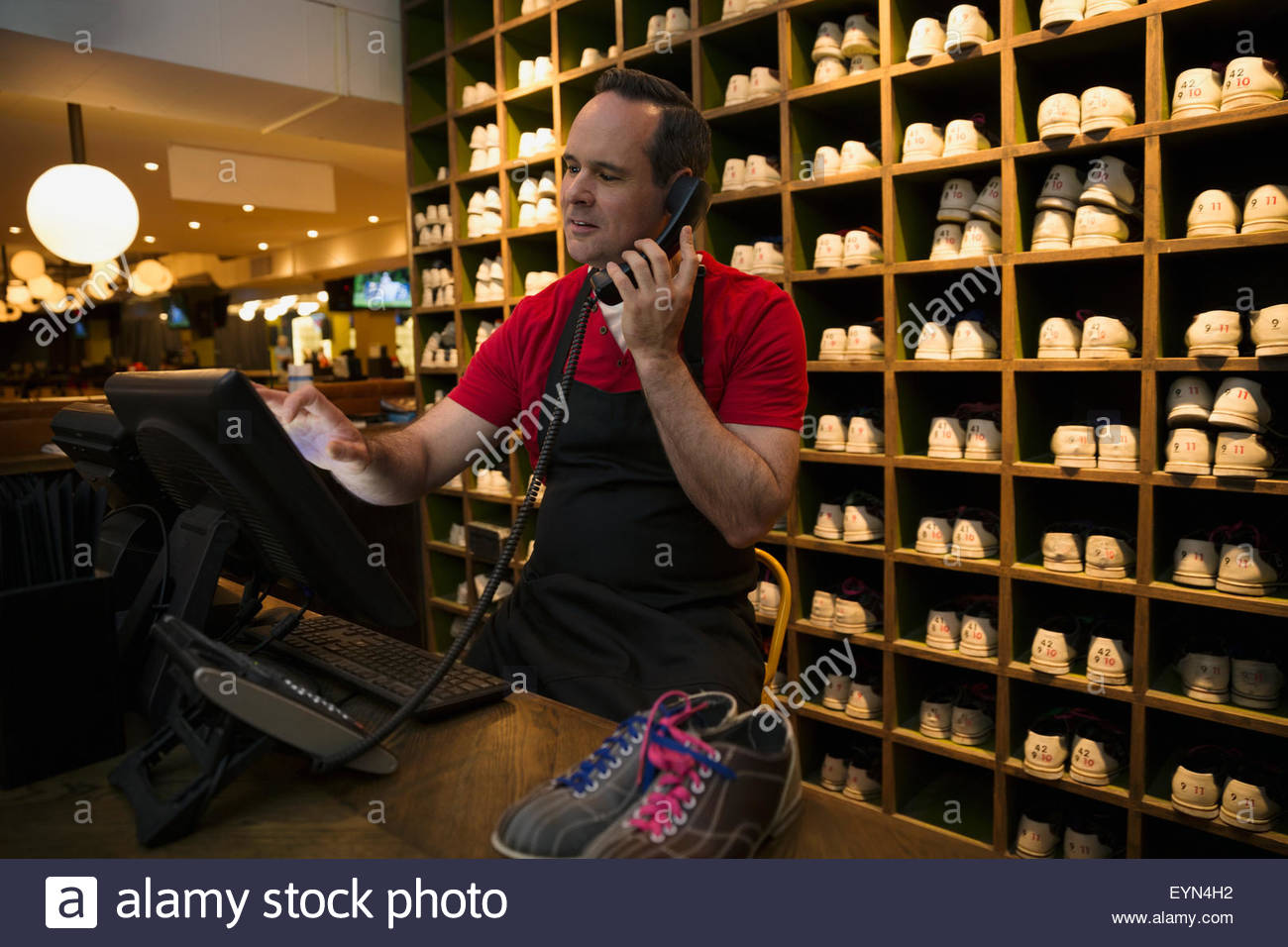 Multitasking hi-res stock photography and images - Alamy