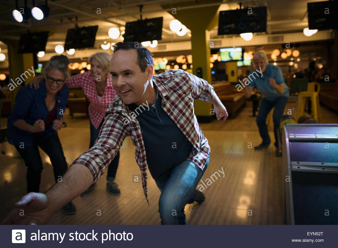 Man Bowling Stock Photos & Man Bowling Stock Images - Alamy
