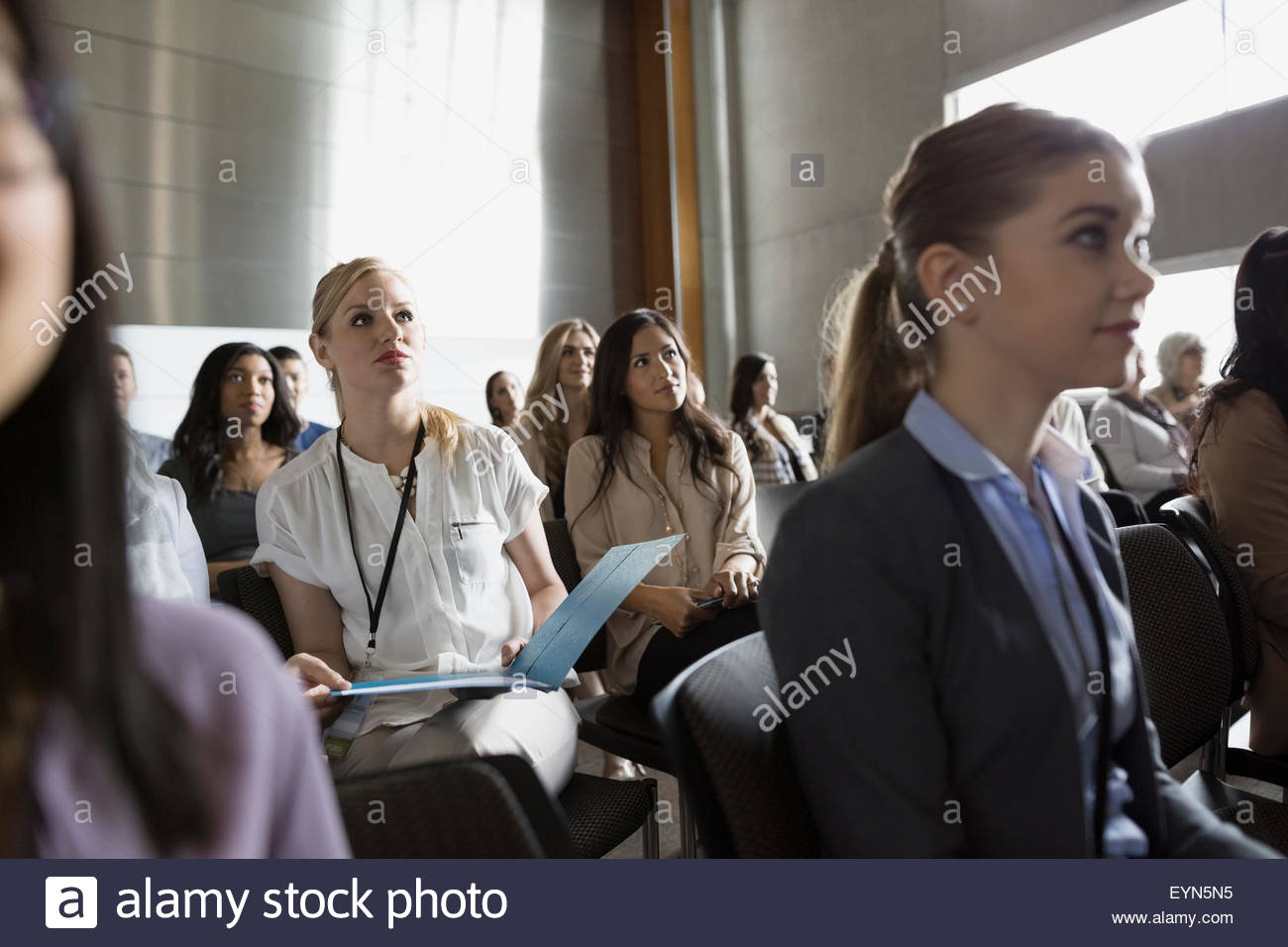 Auditorium lecture students hi-res stock photography and images - Alamy