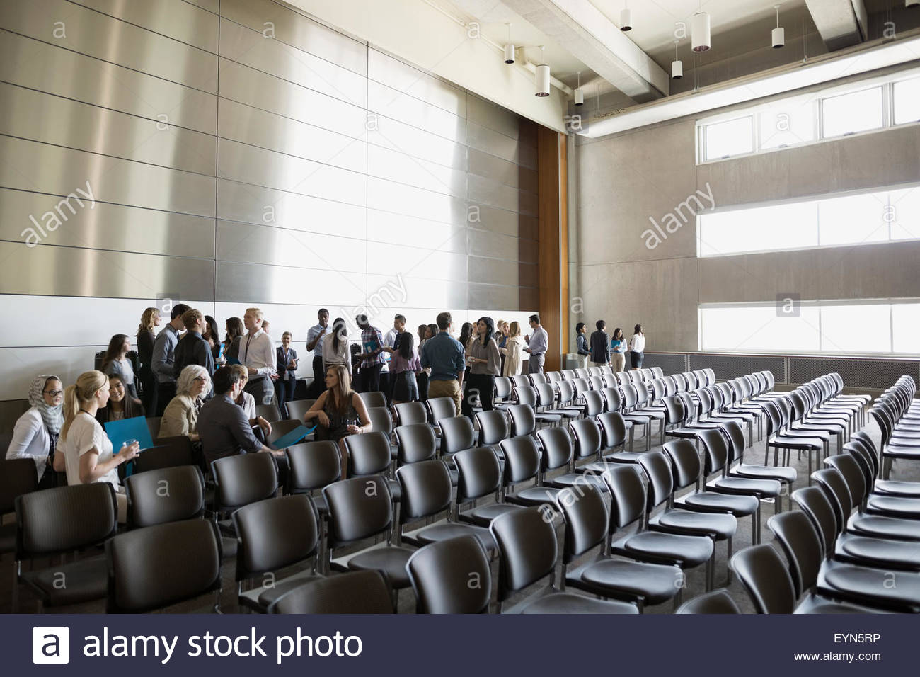 Presentation students hall hi-res stock photography and images - Alamy