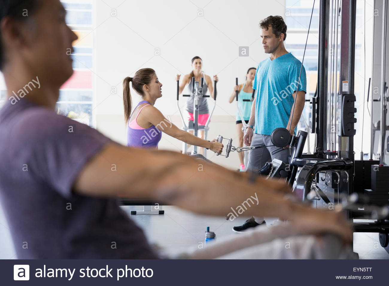 Asian woman working out hi-res stock photography and images - Alamy