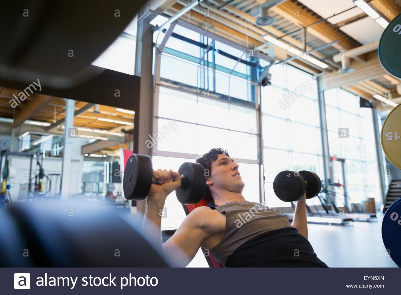 Chest press hi-res stock photography and images - Alamy