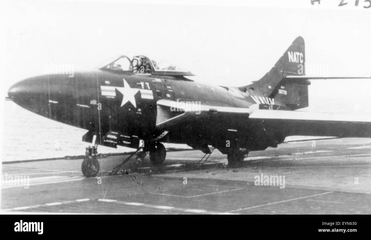 Grumman f9f cougar hi-res stock photography and images - Alamy