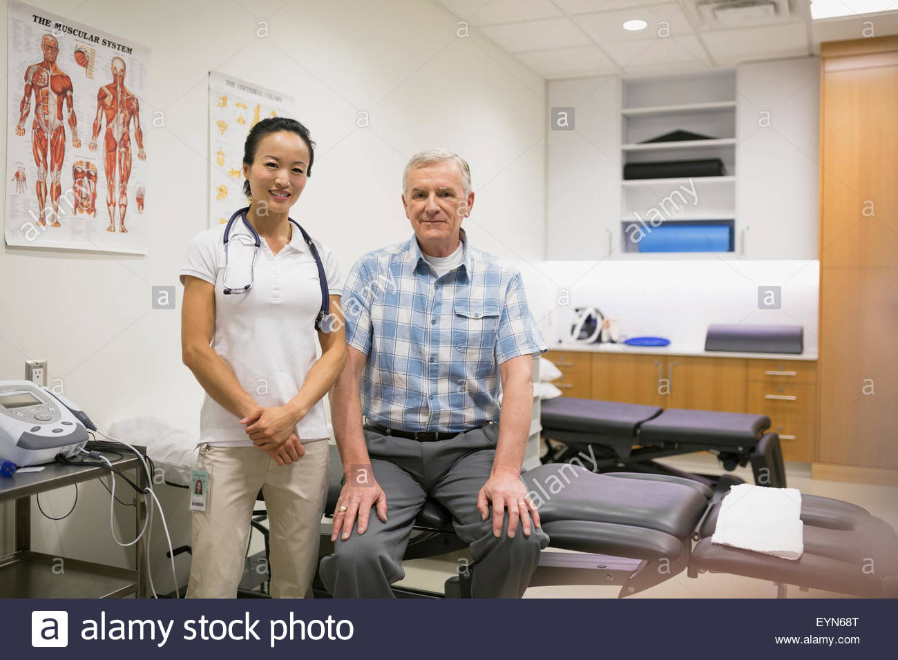 Physical examination medical care hi-res stock photography and images ...