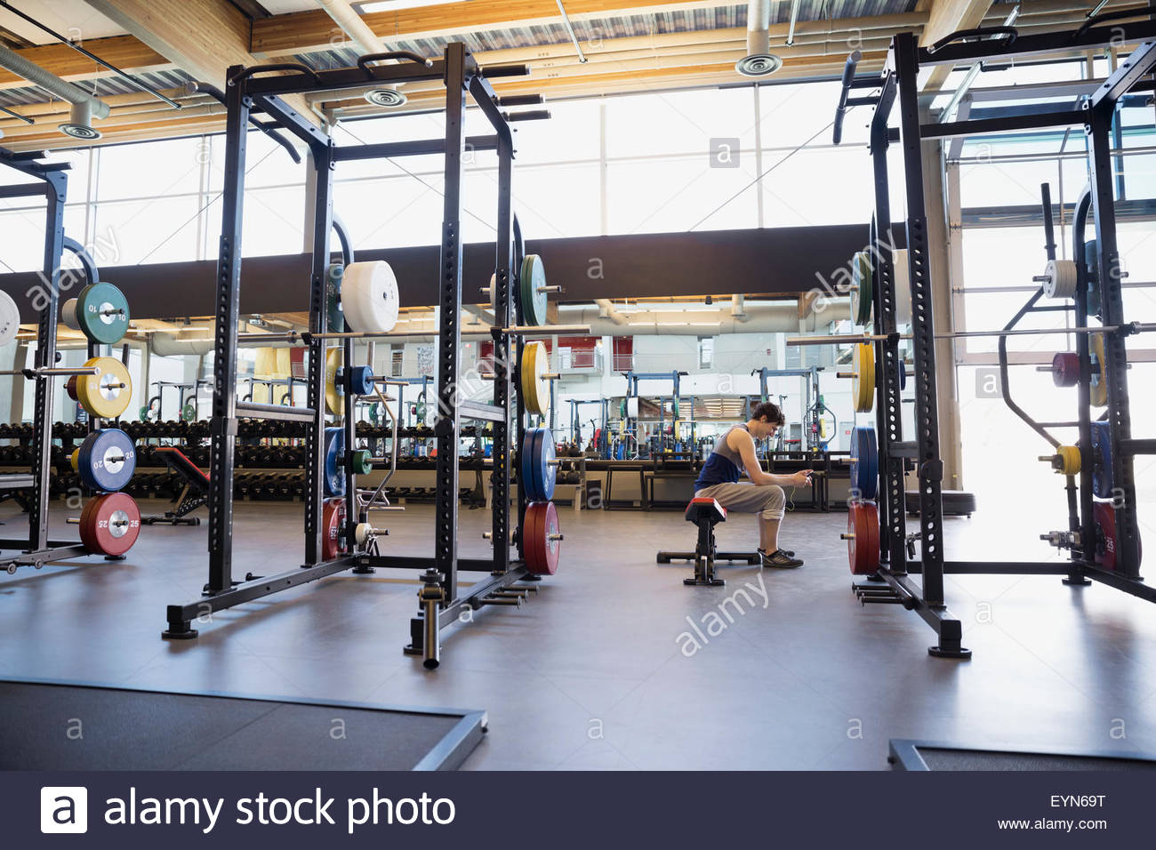 Man sitting on the bench hi-res stock photography and images - Alamy