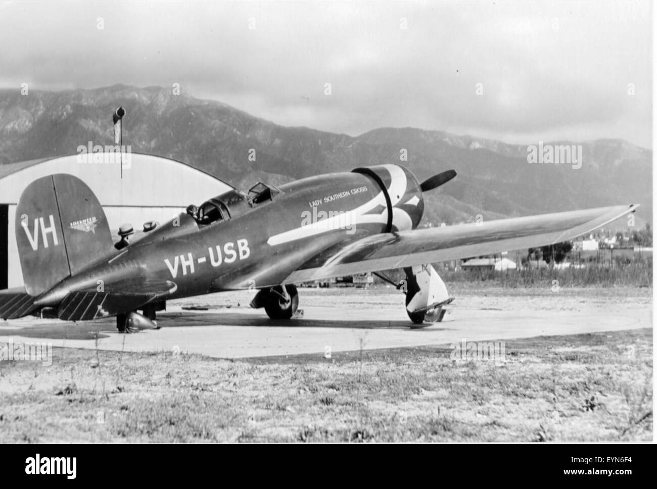 Lockheed sirius hi-res stock photography and images - Alamy