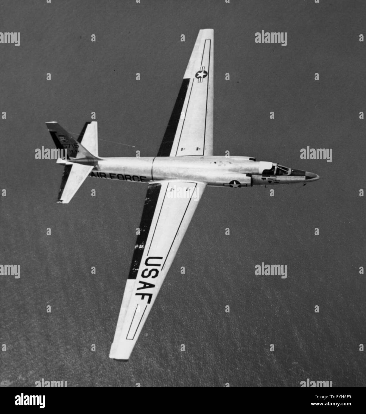 Dragon lady reconnaissance aircraft hi-res stock photography and images ...