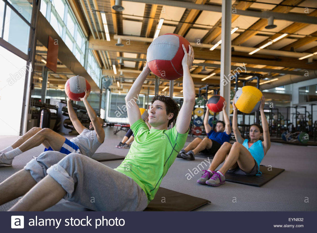 Gym overhead hi-res stock photography and images - Alamy