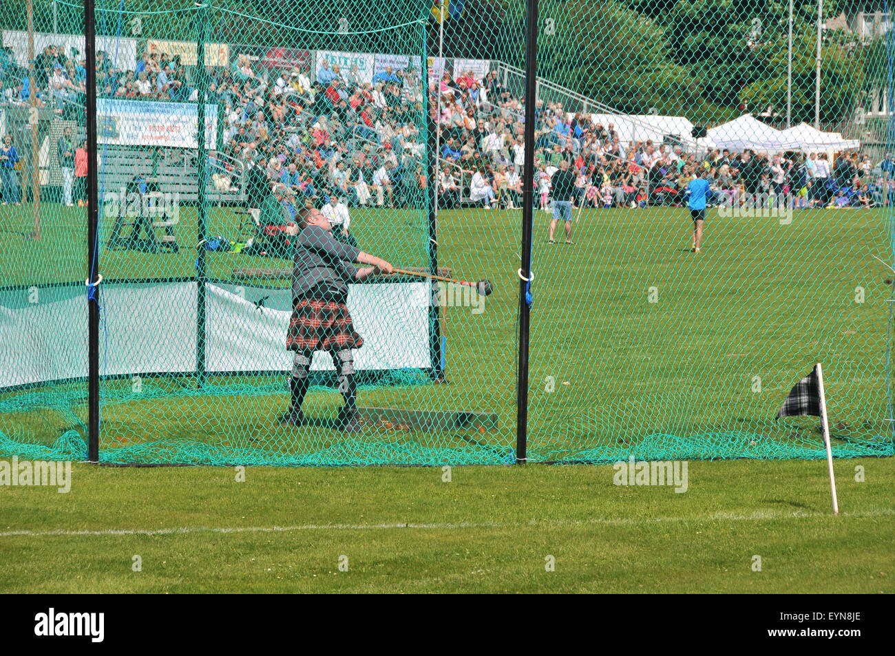 Scottish highland games hammer hi-res stock photography and images - Alamy