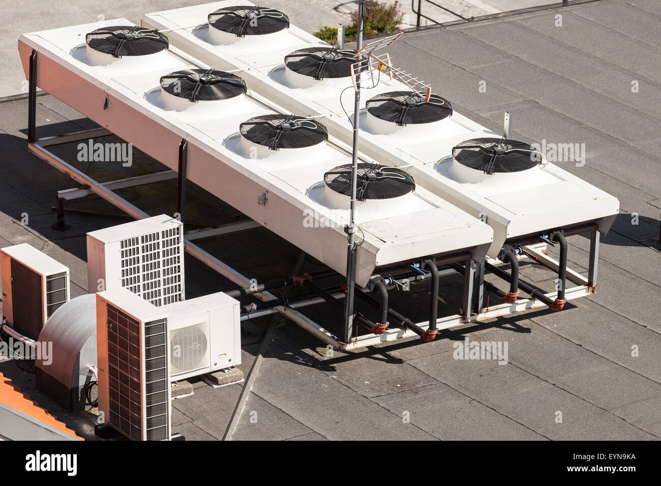 Industrial cooling tower hvac system hi-res stock photography and ...