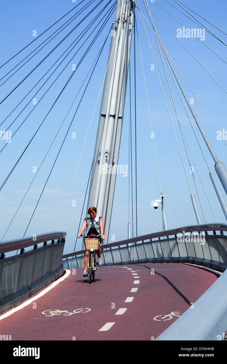 Cable stayed bike pedestrian bridge hi-res stock photography and images ...