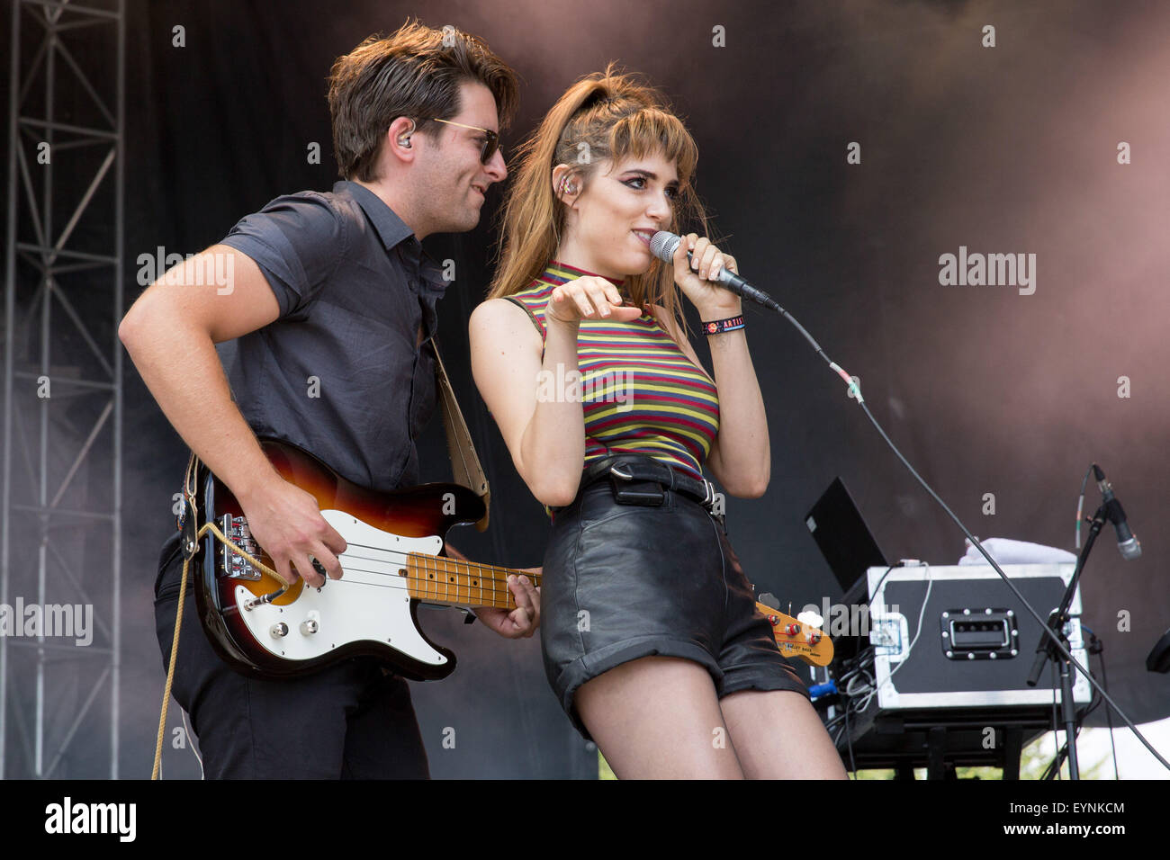 Ryn Weaver Stock Photos & Ryn Weaver Stock Images - Alamy