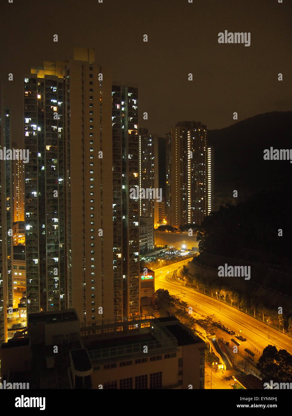 Simple Night Shot with Building & Cars Road Stock Photo - Alamy