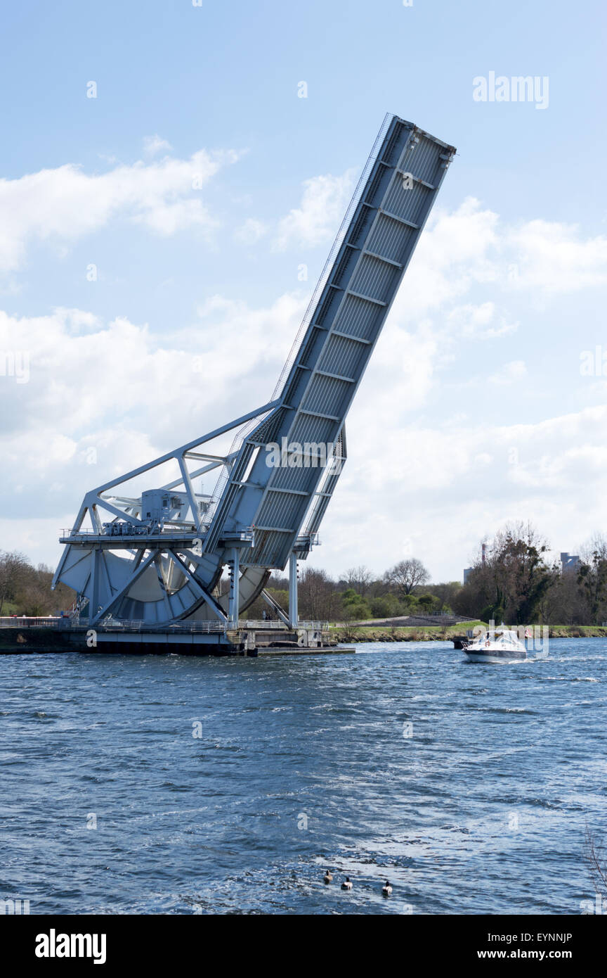 WW2 Pegasus bridge in operation allowing pleasure craft to pass ...