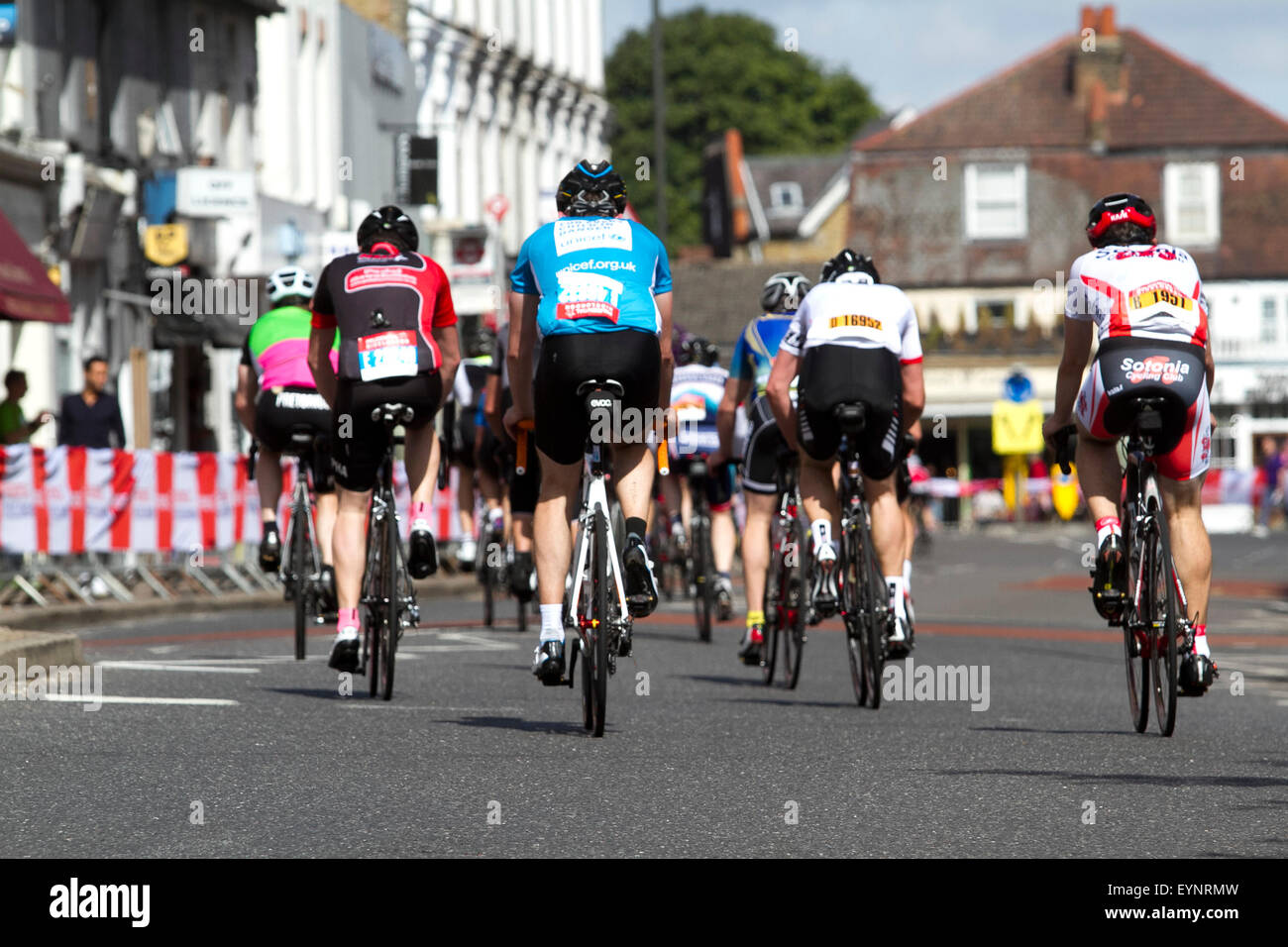 Wimbledon London,UK. 2nd August 2015. Riders cycle up the Steep ...