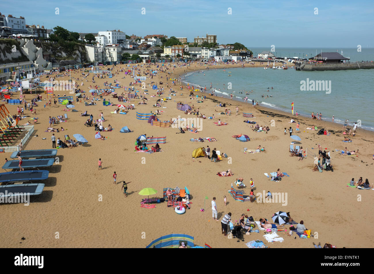 broadstairs coastal town in east kent uk august 2015 Stock Photo - Alamy