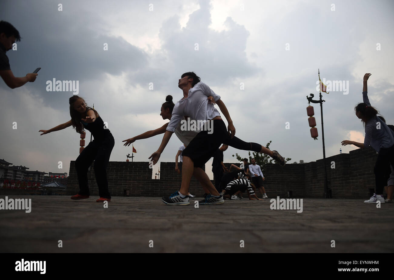 Very first flash mob hi-res stock photography and images - Alamy