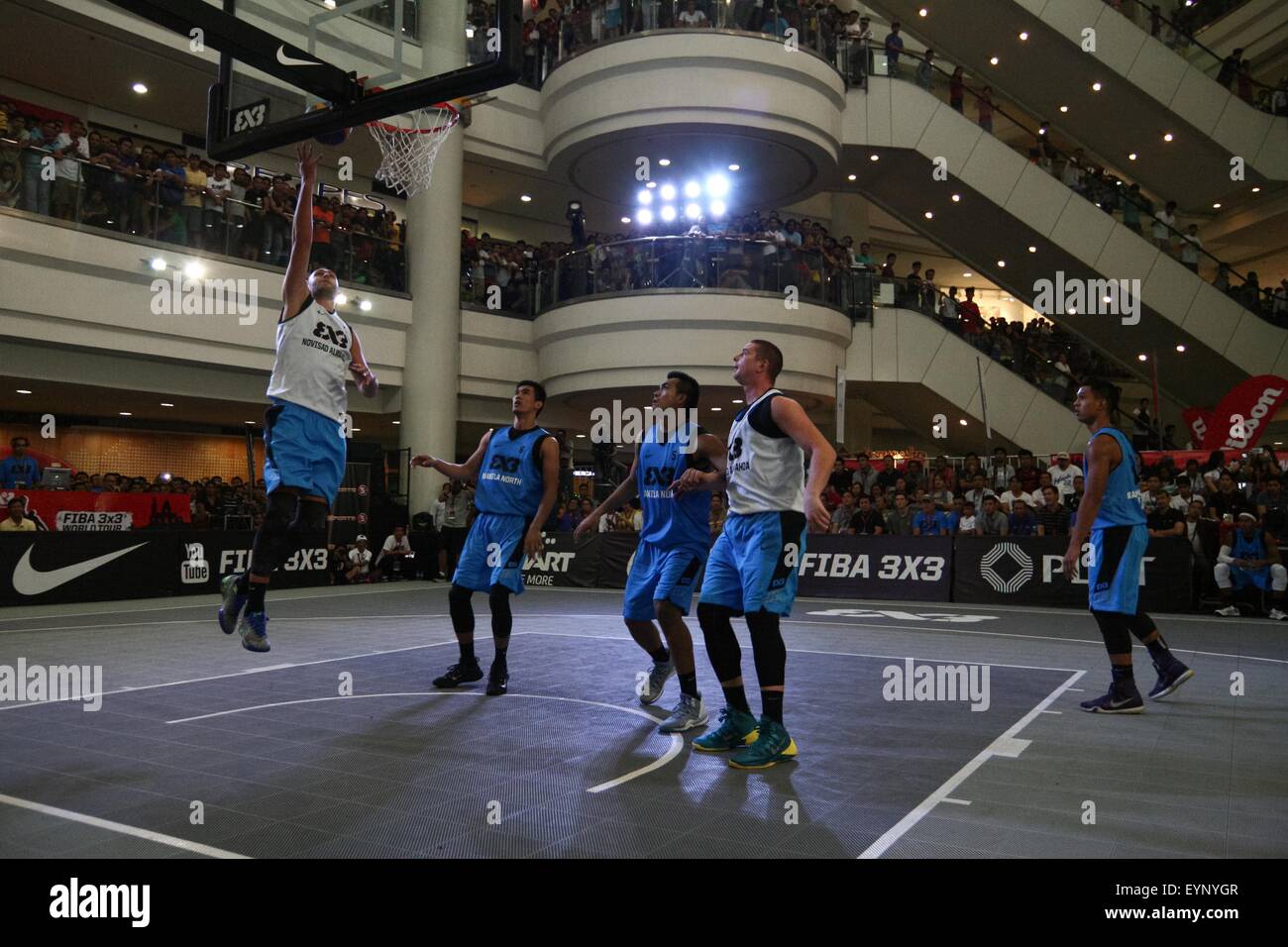 3x3 basket hi-res stock photography and images - Alamy